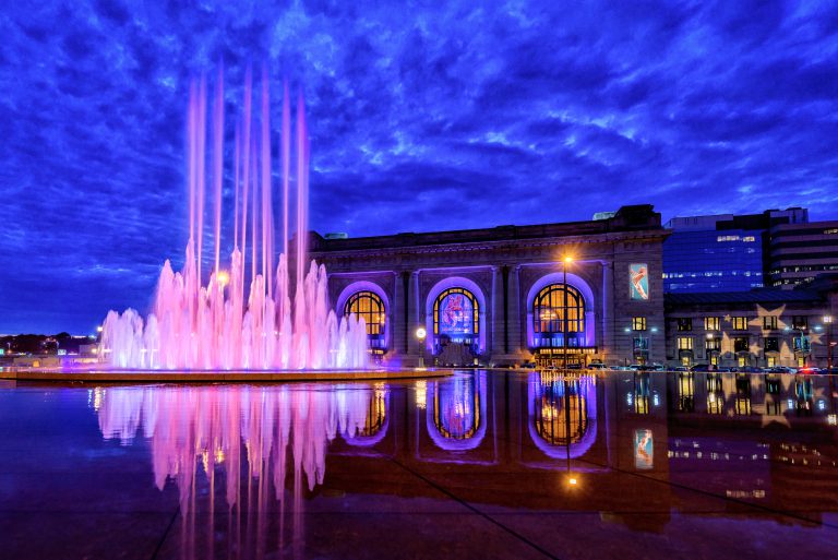 Crown Center | Kansas City Neighborhoods | Visit KC